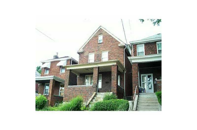Brick Homes in Lincoln Larimer | Pittsburgh Beautiful