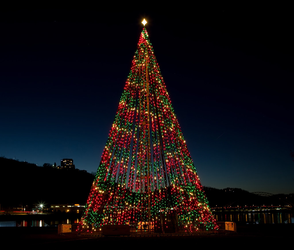 7 Great Christmas Tree Displays in Pittsburgh | Pittsburgh Beautiful