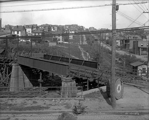 How to Ride the Inclines in Pittsburgh | Inclines in Pittsburgh